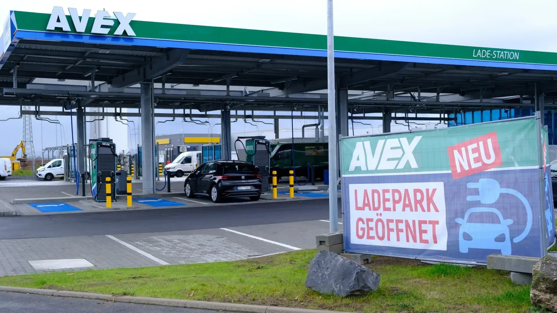AVEX opens fast EV charging hub for cars and trucks in cooperation with Virta